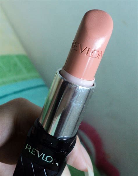 Isabel Lee Malaysian Beauty Lifestyle Blogger Revlon Colourburst Lipstick Soft Nude