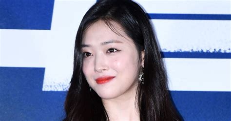 리얼 감독 측 故 설리 노출신 강요 없었다…사전 숙지 후 출연 결정