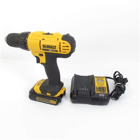 Dewalt Dcd771 20v Lithium Ion 12 Drive Cordless Drilldriver Kit
