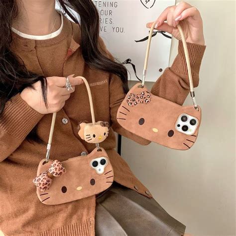 럽이즈윤 🎀주문제작 16기종추가💛 유니크 호피 브라운 리본 고양이 키티 스트랩 케이스 우정케이스 생일선물 아이폰13 14 15 16