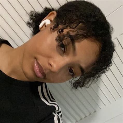 Alanna Smith Sharegrid