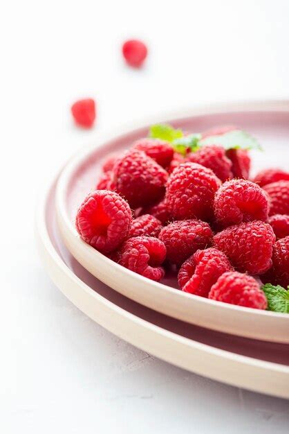 Premium Photo Fresh Sweet Raspberry