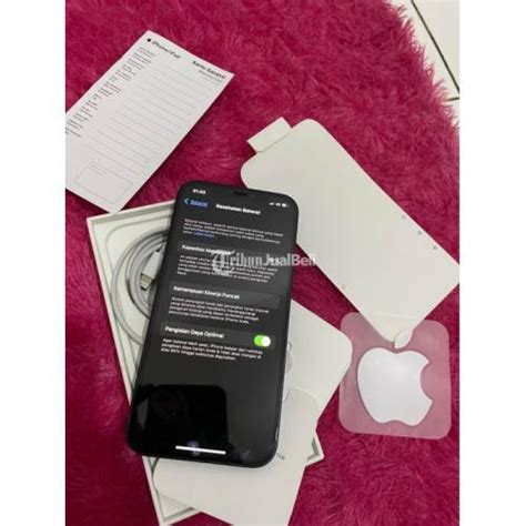 HP IPhone GB Bekas Warna Hitam Siap Pakai Harga Terjangkau Fullset Di Surabaya Tribun