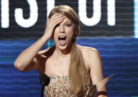 Spomedzi Mladých Celebrít Najviac Zarobila Taylor Swift Sita Sk