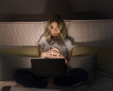 12000 Compulsive Internet Use Pictures