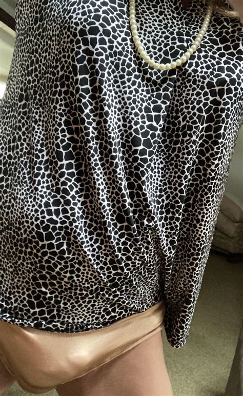 Love My Satin Panties And Being Girly Scrolller