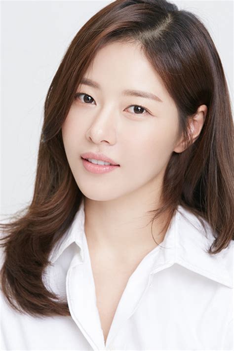 골때녀에 신사와아가씨 조실장 누나 합류하네요 Mlbpark