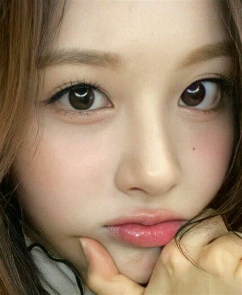 Blip 갤러리에서 박박 긁어모은 설윤 얼빡😮💘