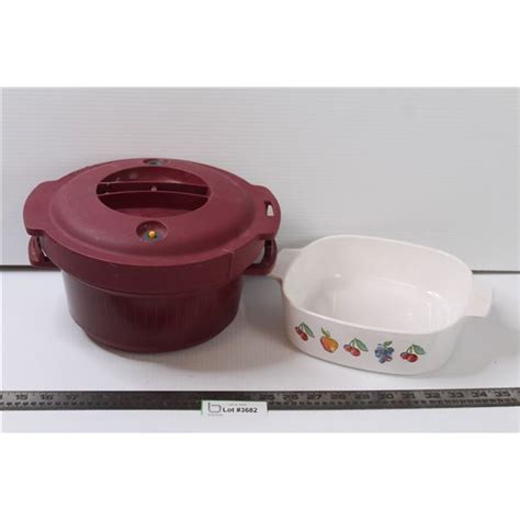 3l Tupperware Cooker 8 Square Baking Dish Bodnarus Auctioneering