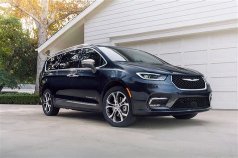 The Best Minivans For Towing In 2023 Cargurus