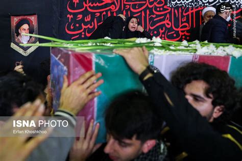 مشرق نیوز عکس تشییع پیکر شهیده فائزه رحیمی در دانشگاه فرهنگیان