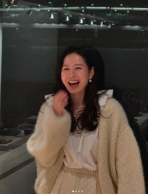 인`스타`그램 세상 손예진 백만불짜리 미소…♥현빈 또 반할 듯 Zum 뉴스