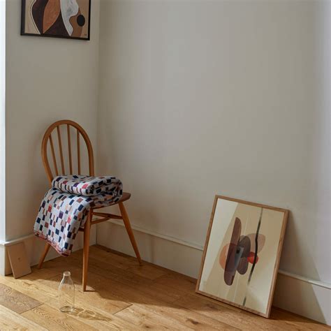 Light Oak Frame Artists And Objects