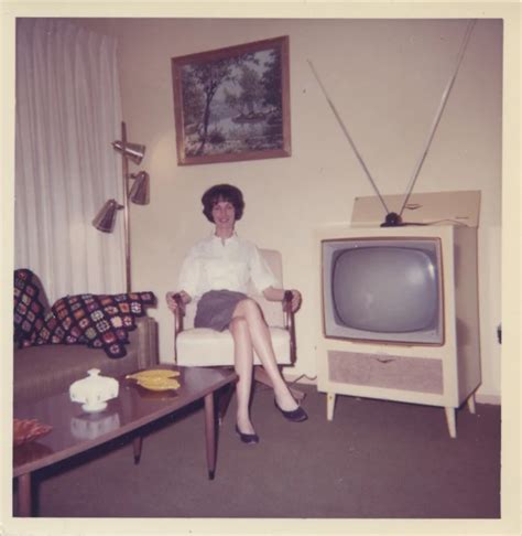 40 Candid Polaroid Snaps Of Women From The 1960s ~ Vintage Everyday