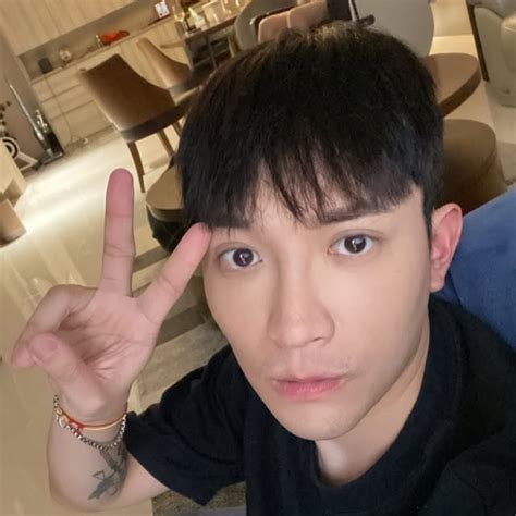 Luuuu Threads Say More