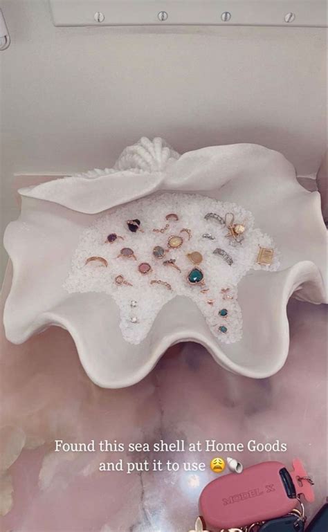 Pin By Catherine On Myspace Cute Room Decor Cozy Room Decor Decor Buy