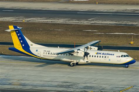 Aérospatiale Alenia Atr42 And Atr72 Aircraft Recognition Guide