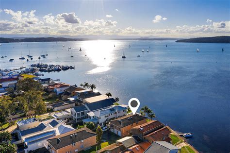 Jesse Rowbottom Stone Real Estate Kahibah Nsw