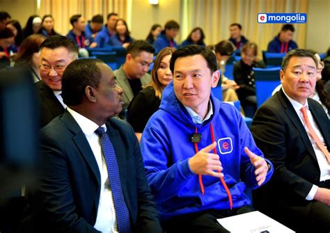 Эх хүүхдийн ягаан дэвтэр цахимжлаа · E Mongolia Academy