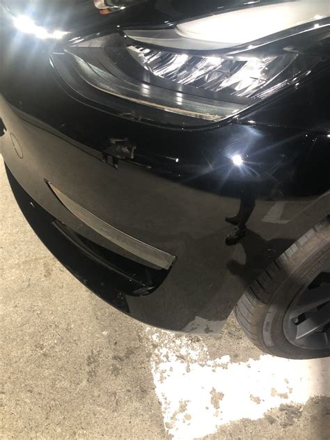 바디샵에서 범퍼 교체했는데 이상하네요 자동차 에펨코리아
