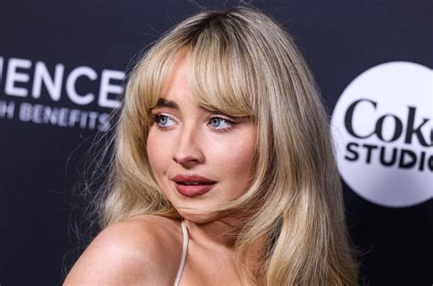 Her Face Screams Sex R Sabrinacarpentersexy
