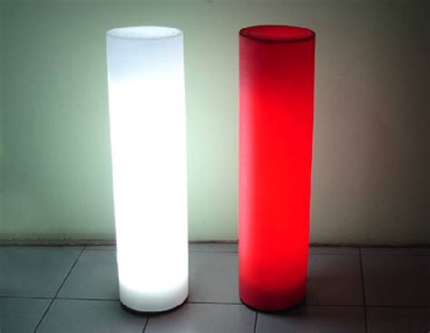 ΔΙΑΚΟΣΜΗΤΙΚΑ ΚΟΛΟΝΑΚΙΑ ΚΗΠΟΥ ΜΕ ΦΩΣ Gr Kaktos Design