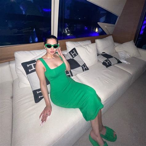 Pin Von Johannajohannajohanna Auf Jojo Pose