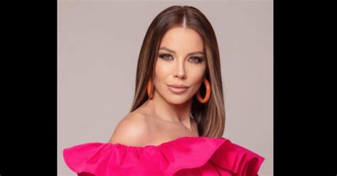 Медиите ги разделят но те са неразделни Емилия показа цялото семейство вижте красивата й