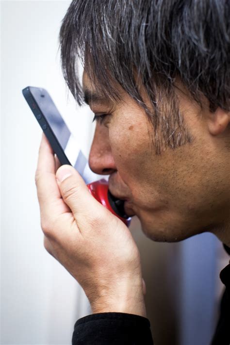 Designing A Multimodal Haptic Device For Virtual Kissing