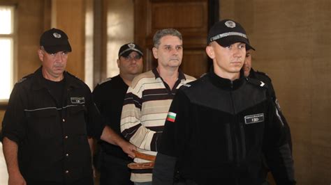 Съдът даде ход на делото за убийството на психолога Иван Владимиров Nova