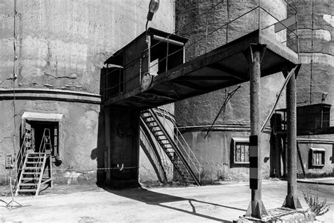 Industrialna Fotografia Andrzeja Kosikowskiego W Kieleckiej Związkowej Galerii Związek