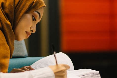 How To Structure Your Btec Assignment For A Distinction Exams And Revision Birmingham City