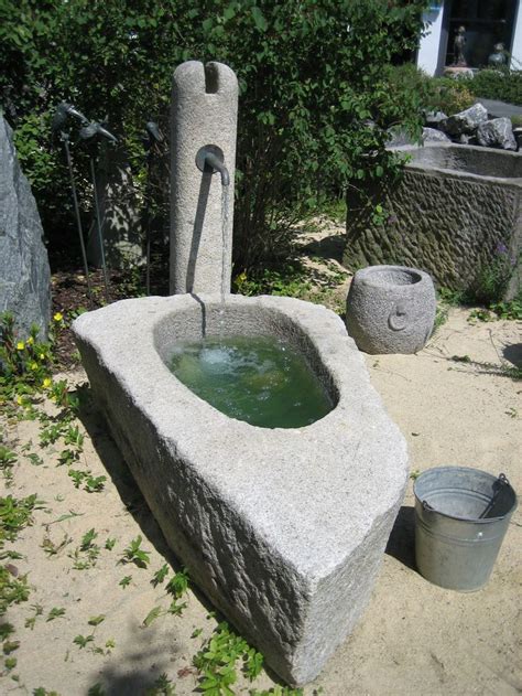 Gartenbrunnen Aus Naturstein Brunnencenter Allgäu Gartenbrunnen Garten Natursteine