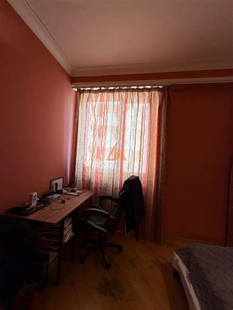 იყიდება კორპუსის ბინა თბილისი