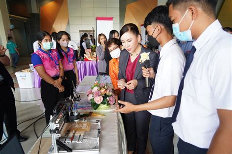 จับกัง 1 ส่ง “ที่ปรึกษา ธิวัลรัตน์” เปิดนัดพบแรงงานใหญ่ สร้างฝันเด็กเพชร สู่เส้นทางอาชีพ