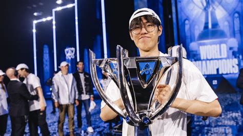 Return Of A Legend Kkoma Rejoins T1 As Head Coach