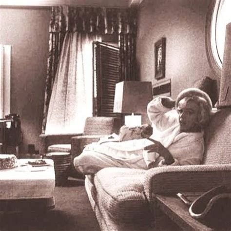 Marilyn Monroe On Instagram Marilyn Photographed In The Dressing Room