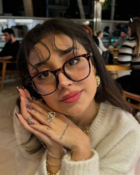 Pinterest In 2025 Chic Glasses Classy Glasses Cute Glasses Frames