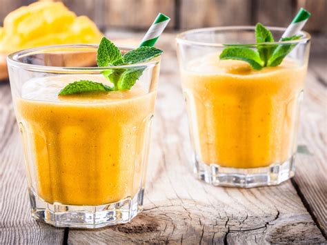 Top 11 Indian Homemade Protein Shakes For Weight Loss