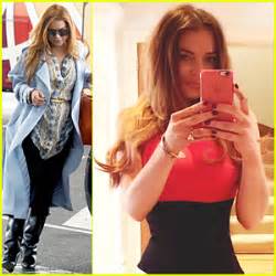 Lindsay Lohan Shows Off Her Itty Bitty Waist See The Selfie