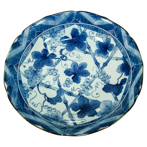 Antique Japanese Arita Kakiemon Unusual Shaped Bowl Flowers Shibata