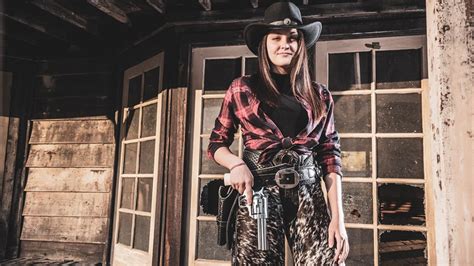 Danyela Dangelo The Teen Gunslinger Taking Over The Shooting World