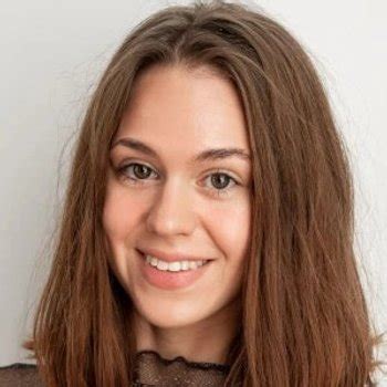 Leria Glow Babe Page Watch This Adult Model On FreeOnes