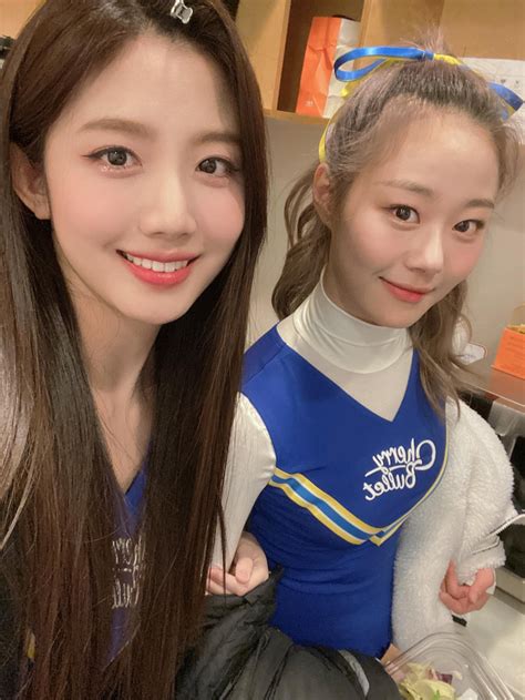 Cherry Bullet Community Posts 채린아아 생일 너무너무 축하해 항상 웃는 모습의 채린이 ️ ️