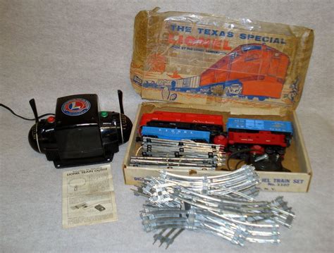 Two Lionel Train Related Articles Including A Vintage Trainmaster Type Zw Transformer 115 Volts 27