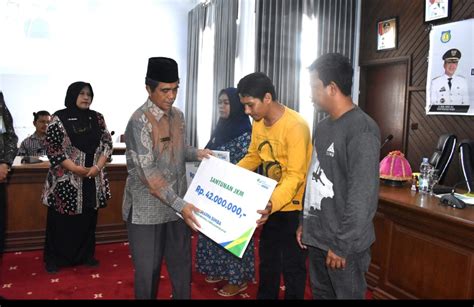 Bpjs Tk Selayar Serahkan Santunan Jkm Rp126 Juta Untuk Tiga Ahli Waris