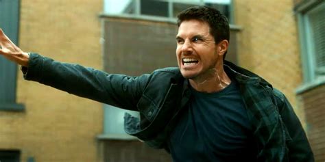 Code 8 Part Ii Trailer Robbie And Stephen Amell Reunite In