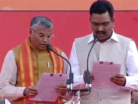 राजकारणात एन्ट्री घेताच माजी Ips अधिकाऱ्याचं नशीब फळफळलं थेट योगींच्या कॅबिनेटमध्ये वर्णी