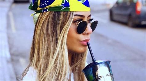 Neymars Sister Rafaella Santos Biography Age Net Worth Instagram