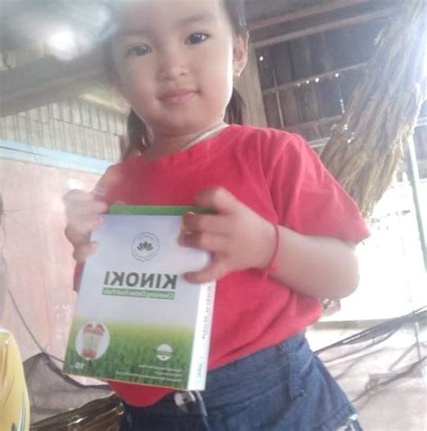 Ah Keang លក់ផលិតផលស្របច្បាប់កៅអៀកបិទបាតជើងគីណូគី